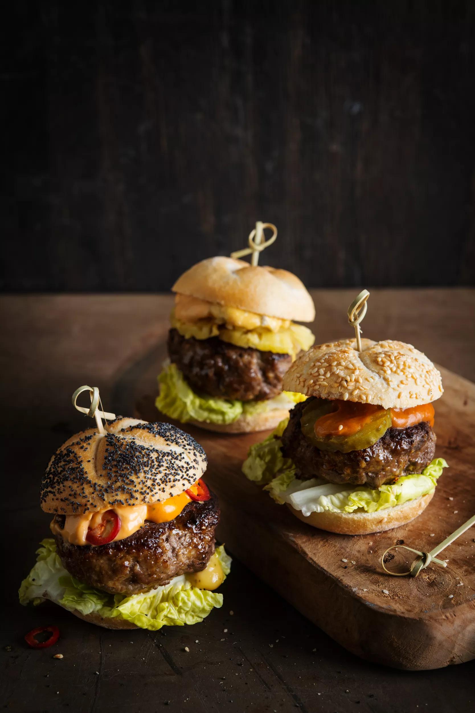 Mini kaiser burgers - classic street food | Vandemoortele Professional