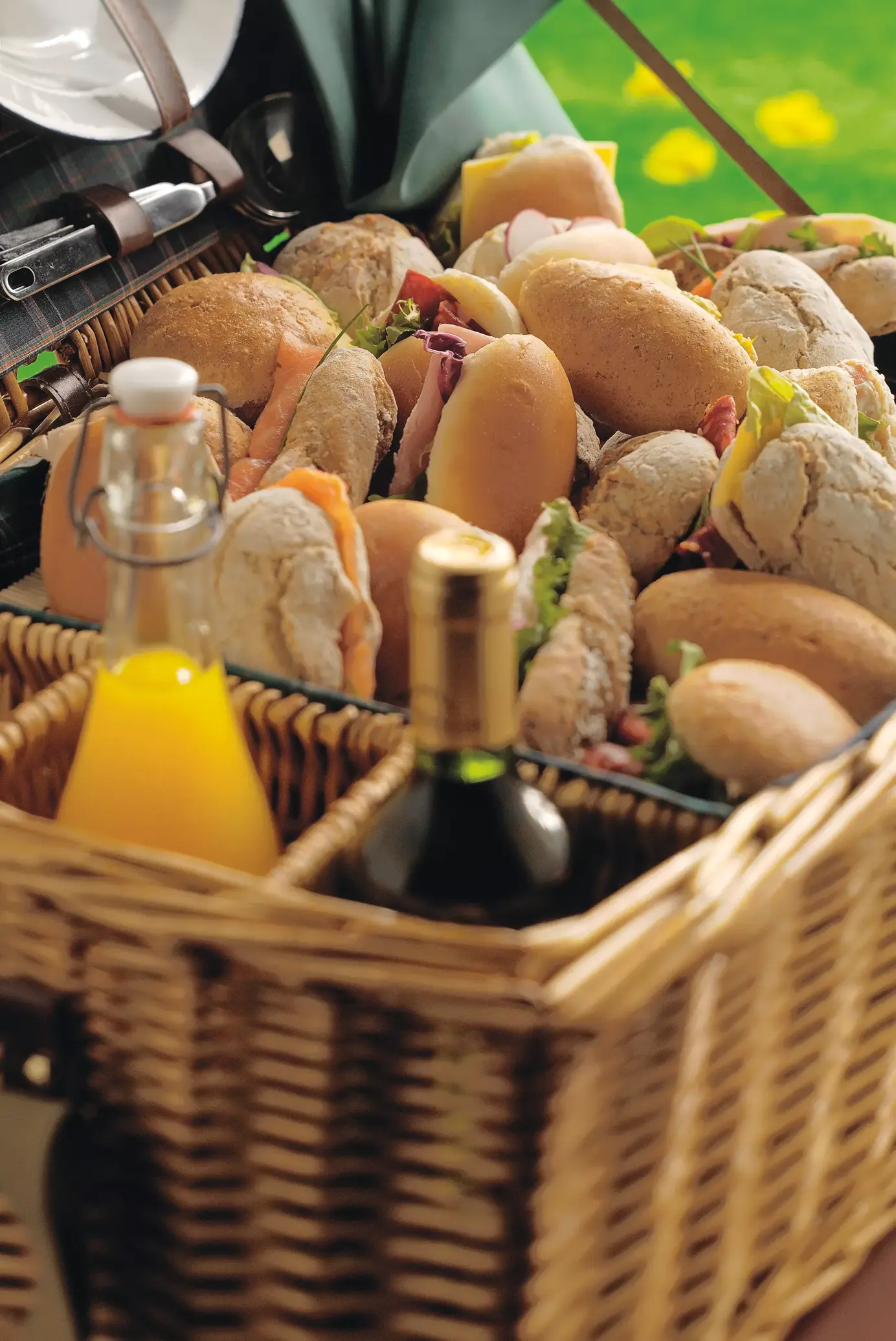 Petit pain blanc cuit mou (fariné) | Vandemoortele Professional